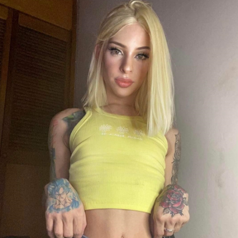 Tan hermosa travesti folla a su amiga cachonda | xHamster